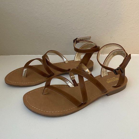 Mossimo Supply Co.™ | Shoes | Mossimo Supply Co Mai Thong Sandals Size ...